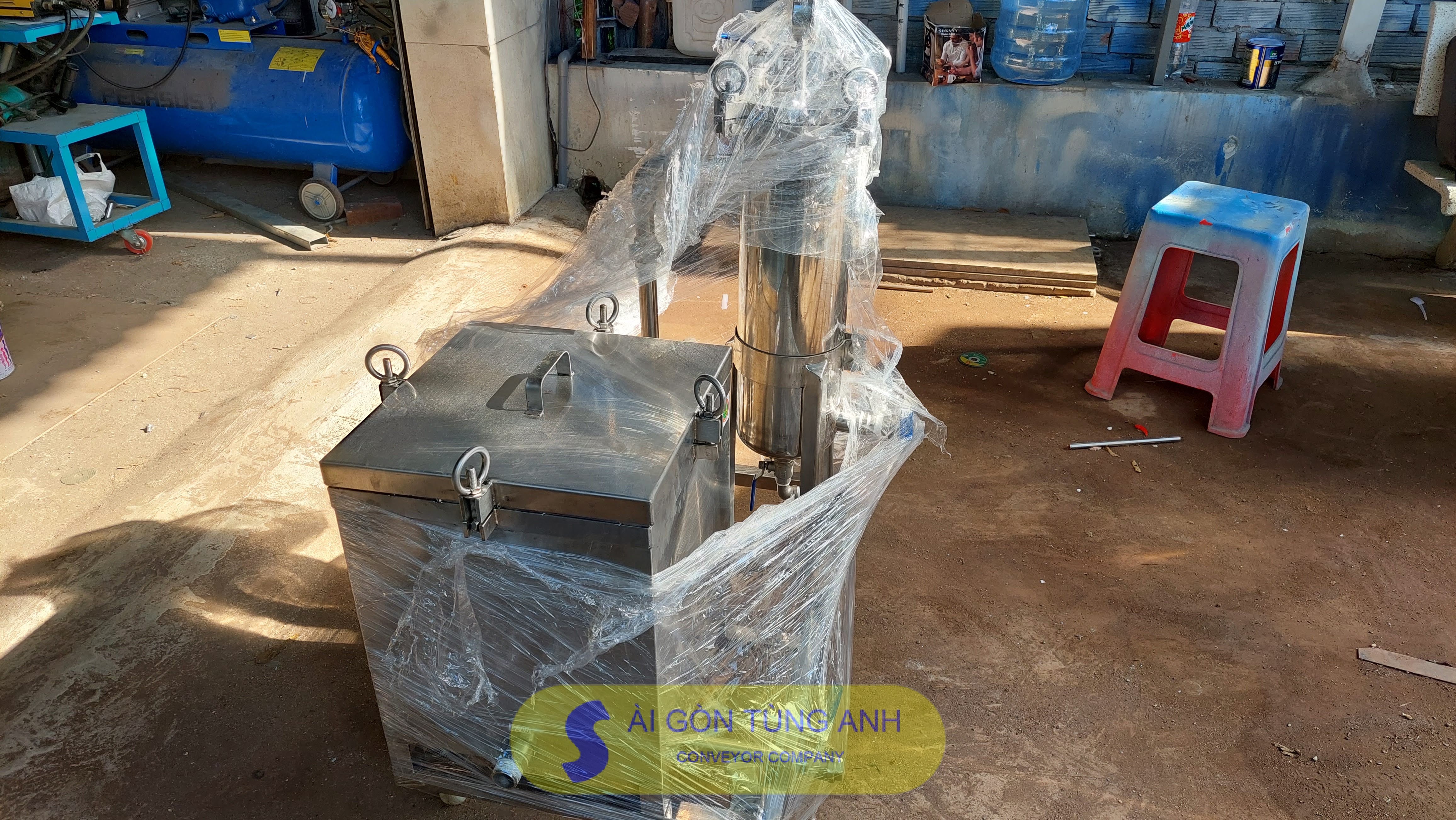 Máy chiên cơm cháy băng tải - Băng tải Sài Gòn Tùng Anh